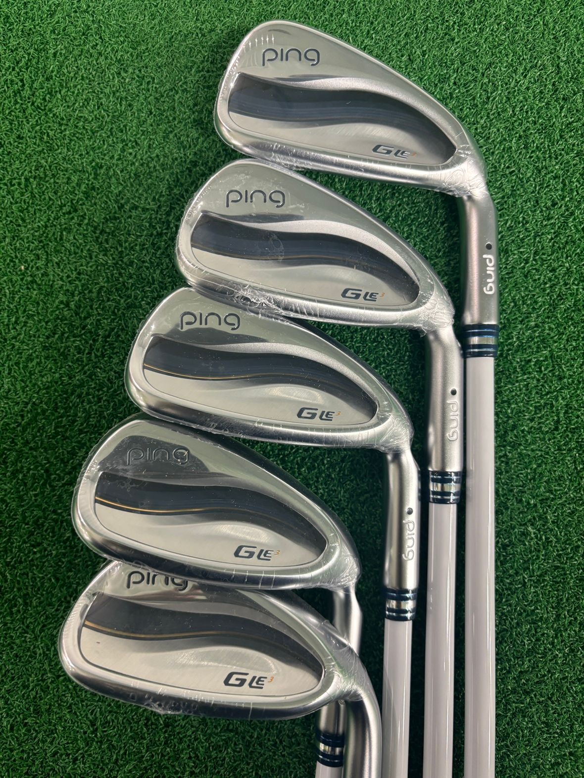 Ld 【新品未使用】PING GLe3 レディース アイアンセット 5本組(7I-9I,PW,SW) ULT 250 Jカーボンシャフト(A) 浦安店 ♪ - メルカリ