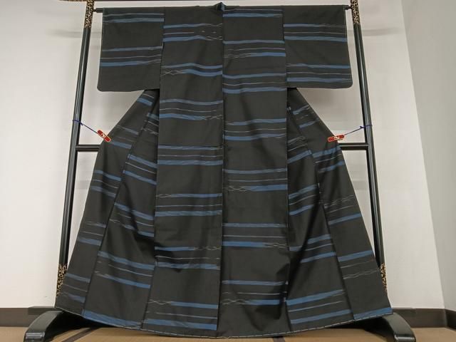 平和屋着物○本場大島紬 一元絣 横段花文 正絹 逸品 AAAY1864ck