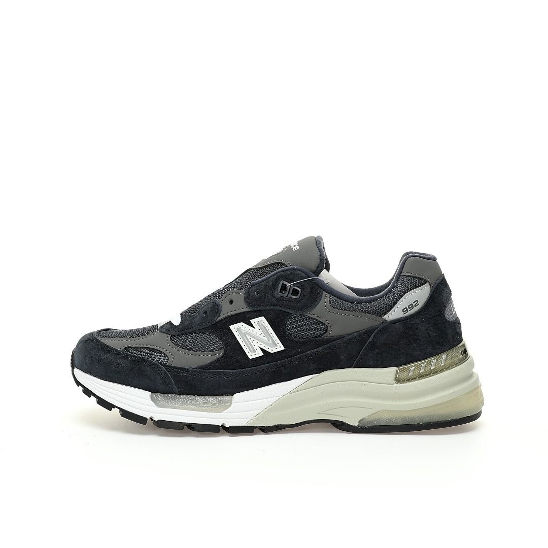 新品 未使用 New Balance M992GG ニューバランス 992 黒/白い/灰色 ローカット スニーカー ランニングシューズ 男女兼用 並行輸入品 - メルカリ