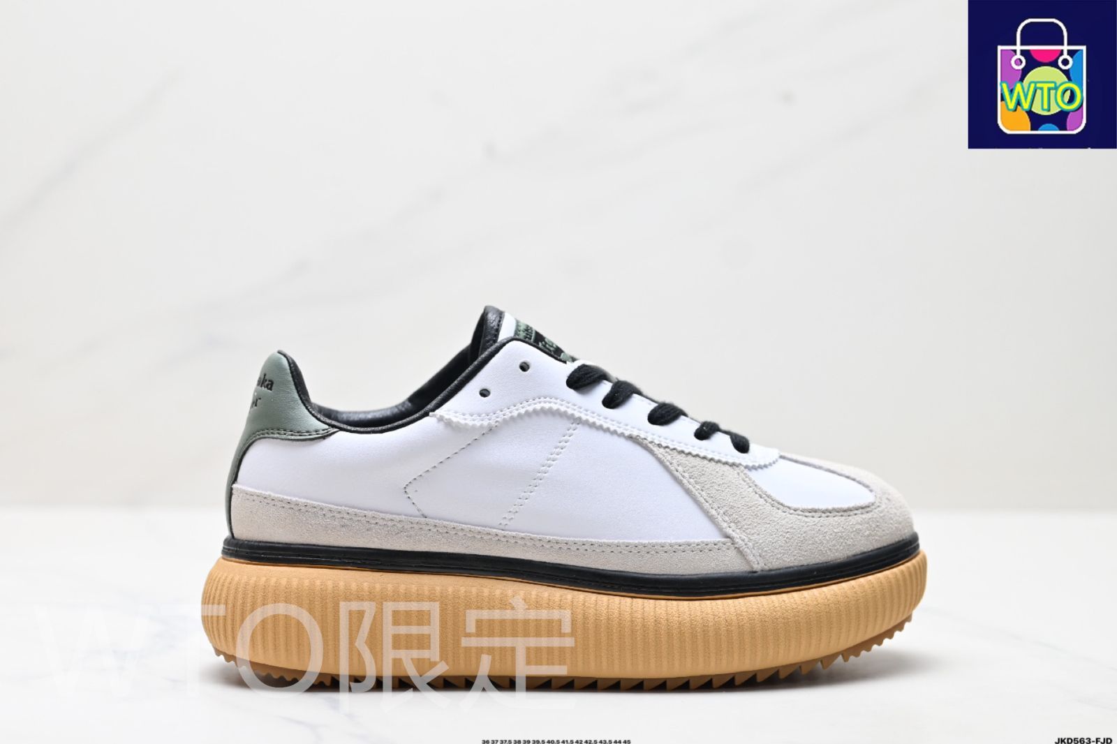 Onitsuka Tiger（オニツカタイガー）Delecity 厚底（チャンキーソール）スポーツ 耐摩耗ロートップライフスタイルカジュアル ...