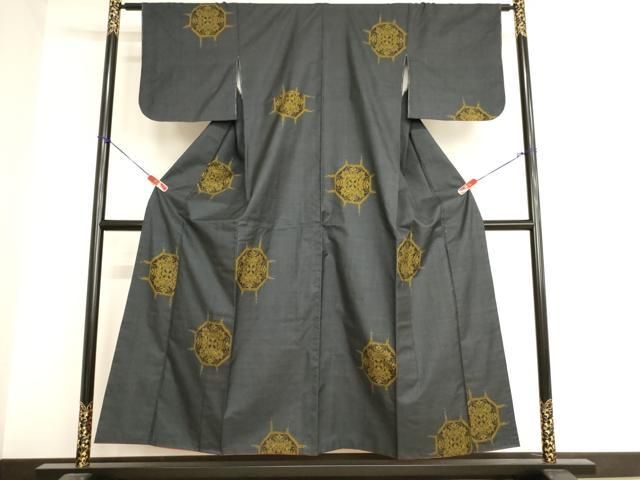 平和屋着物□本場大島紬 7マルキ 吉祥草花文 正絹 逸品 CAAK2879ev