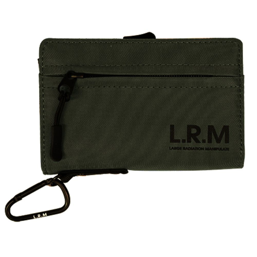 ☆ カーキ ☆ L.R.M ナイロン隠しジップミドル財布 lrm 財布 CMK23-0964 ミニ財布 折りたたみ財布 ミドルウォレット ファスナー カラビナ付き メンズ シンプル おしゃれ ...