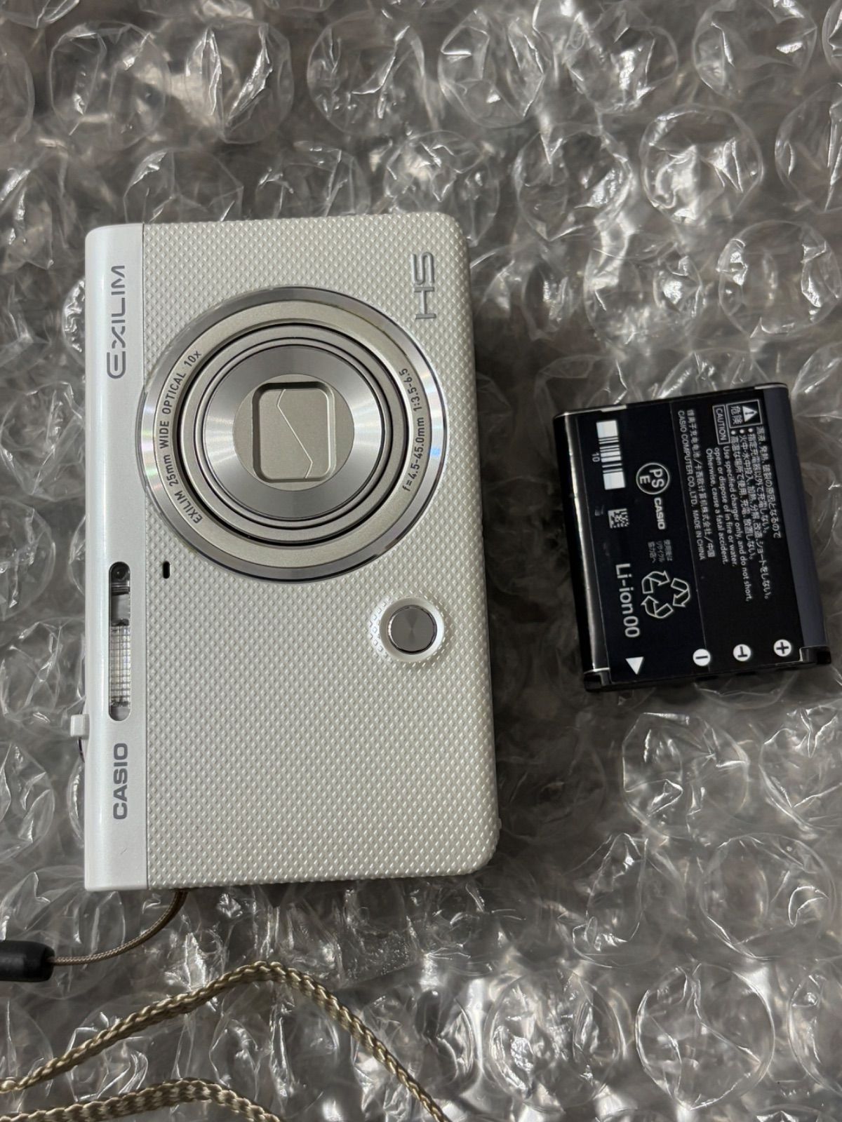 CASIO EXILIM EX-ZR65 デジタルカメラ ホワイト 白 - メルカリ