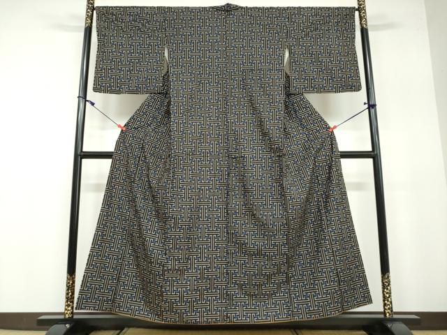 平和屋着物○本場大島紬 龍郷絣 秋名バラ 正絹 逸品 CAAV9321ze