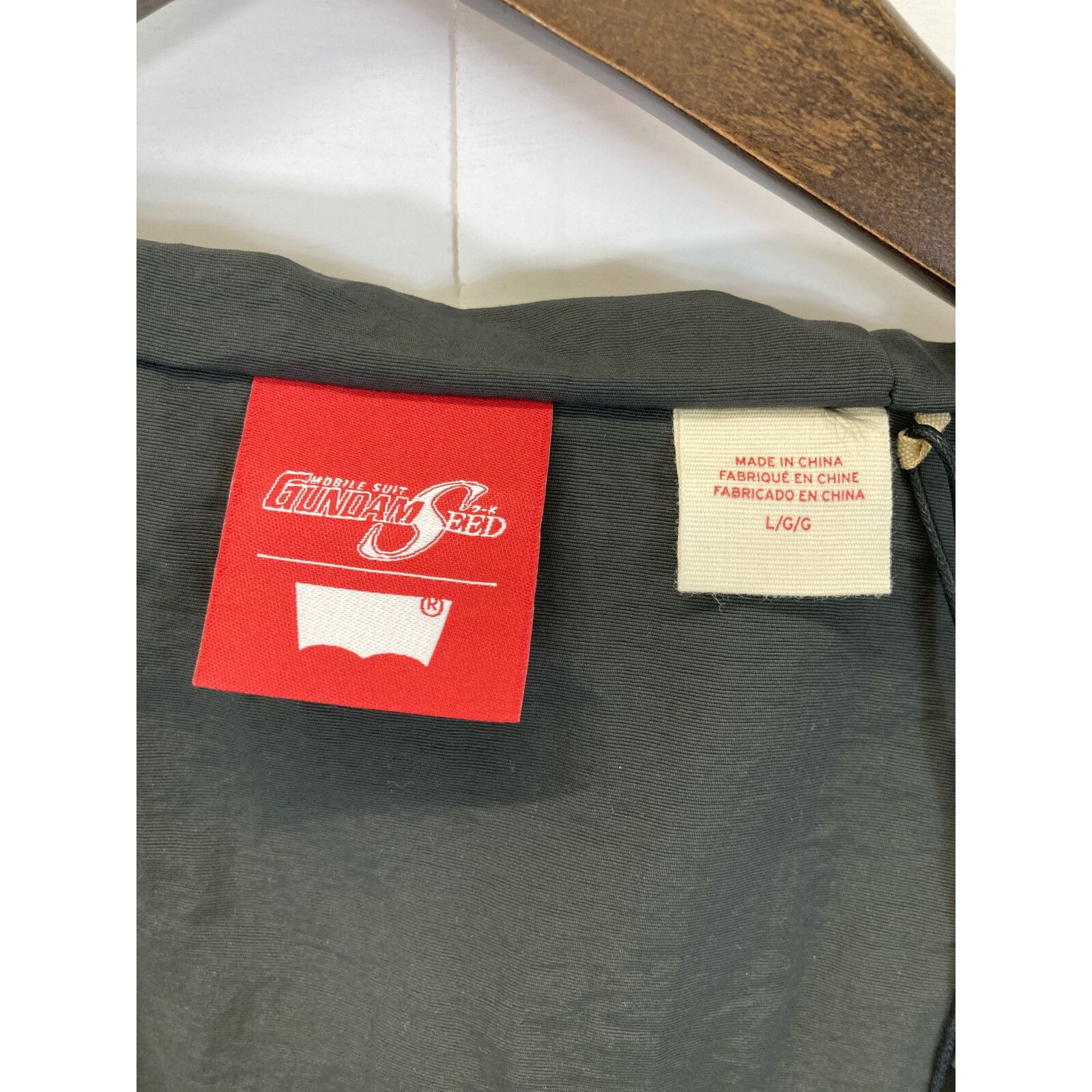 LEVI'S リーバイス xガンダムシード ダークグレー A74110000 LEVI'S リーバイス xガンダムシード ダークグレー A74110000