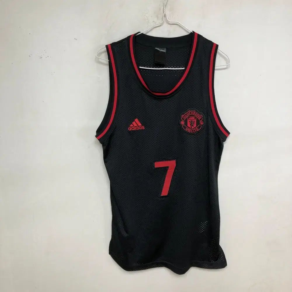 adidas(アディダス) メンズ 春 秋 ベスト 95M @ 9905 - メルカリ