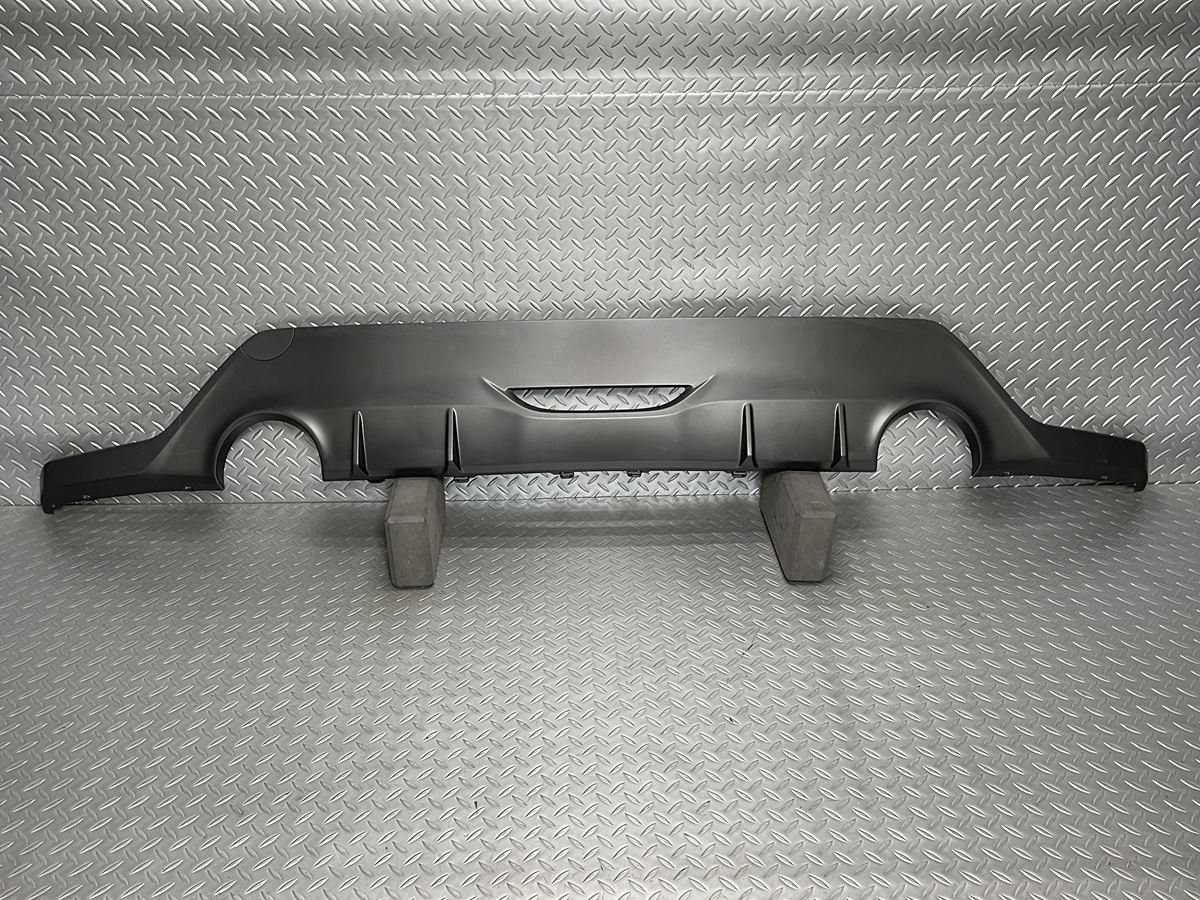 送料無料【中古】ヤリスクロス 純正リアアンダーバンパー 素地 52453-520170 52453-52110 52453-52120 ...