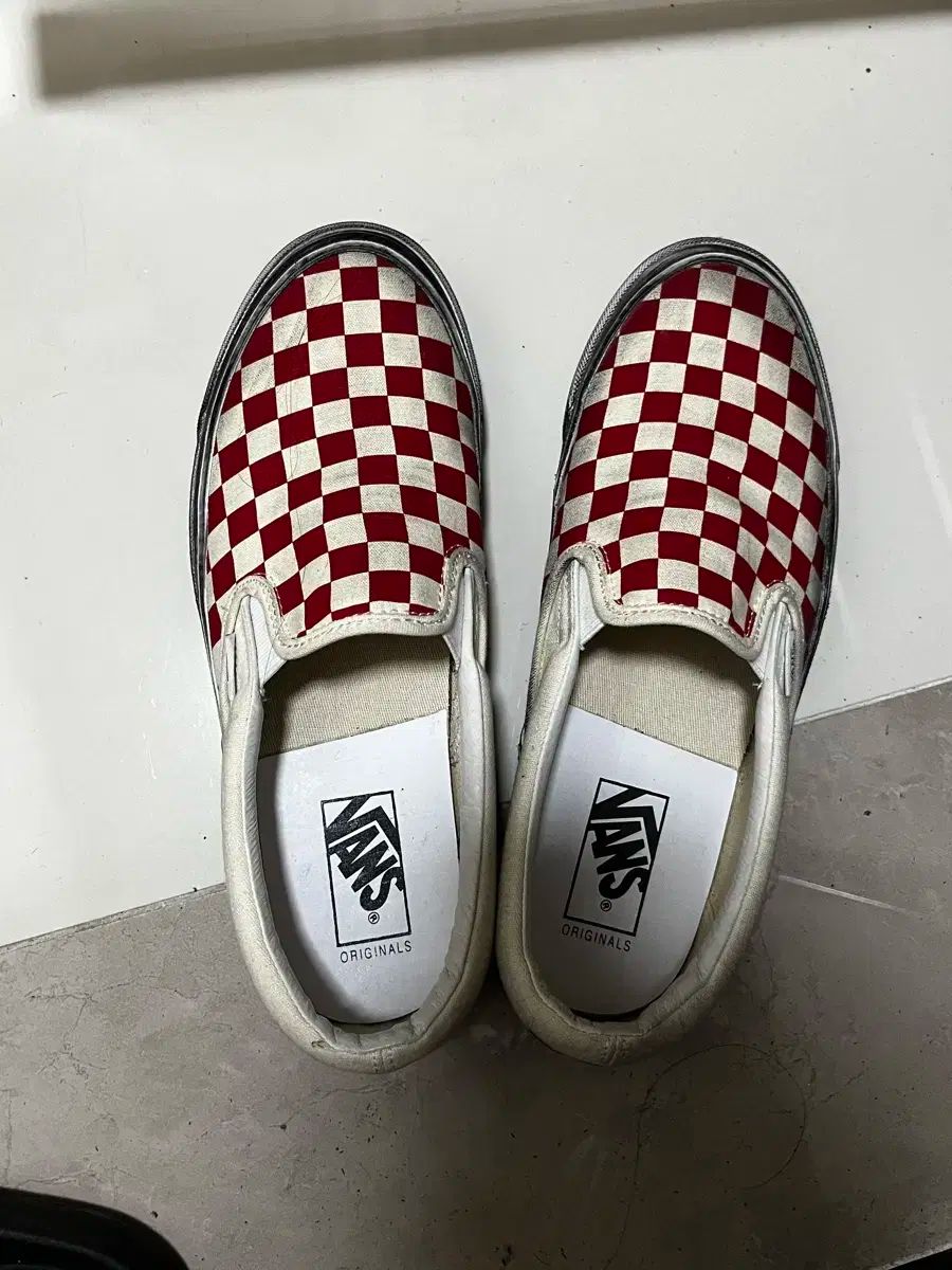 【雷市場（ポンジャン）商品韓国直送】 265 VANS(バンズ) ストレス レッド チェッカーボード - メルカリ