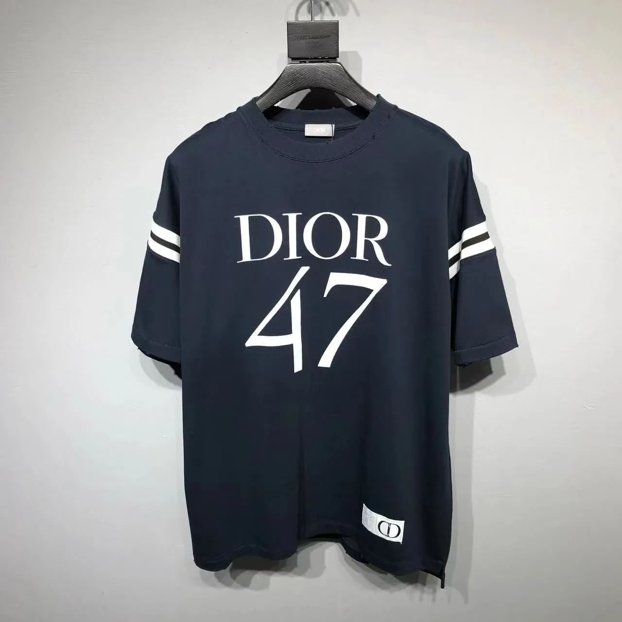 Dior 47 ロゴ プリント 半袖Tシャツ(最安値挑戦中)期間限定 - メルカリ