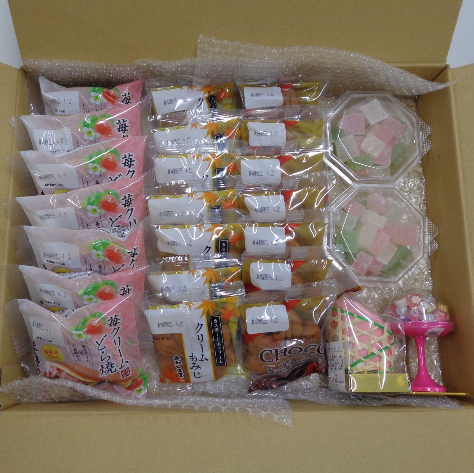 【訳あり※残り2箱】極味逸品 苺クリームどら焼7P・チョコクリームもみじ7P・クリームもみじ7P・花かざりミニフラワー1P・立びなかご1P・こはく糖2P★あわしま堂 - メルカリ