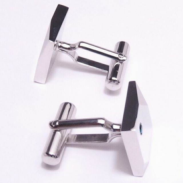 種類1:1月ガーネット 誕生石 12ヶ月 カラー 名入れ 刻印 サービス対象