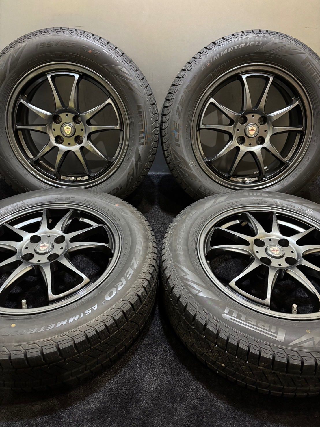 ★195/65R16 PIRELLI/ICE ZERO ASIMMETRICO 22年製 ESTROSA 16インチ 6J +40 100 4H スタッドレス 4本 ライズ ロッキー (南5 ...