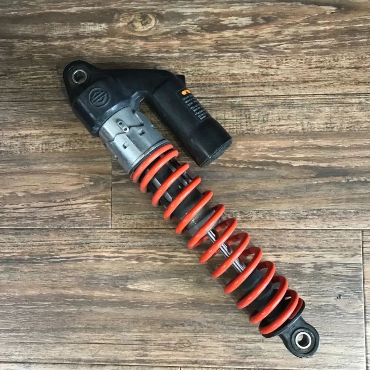 NO.93 ハーレー XG750 リアサス - メルカリ