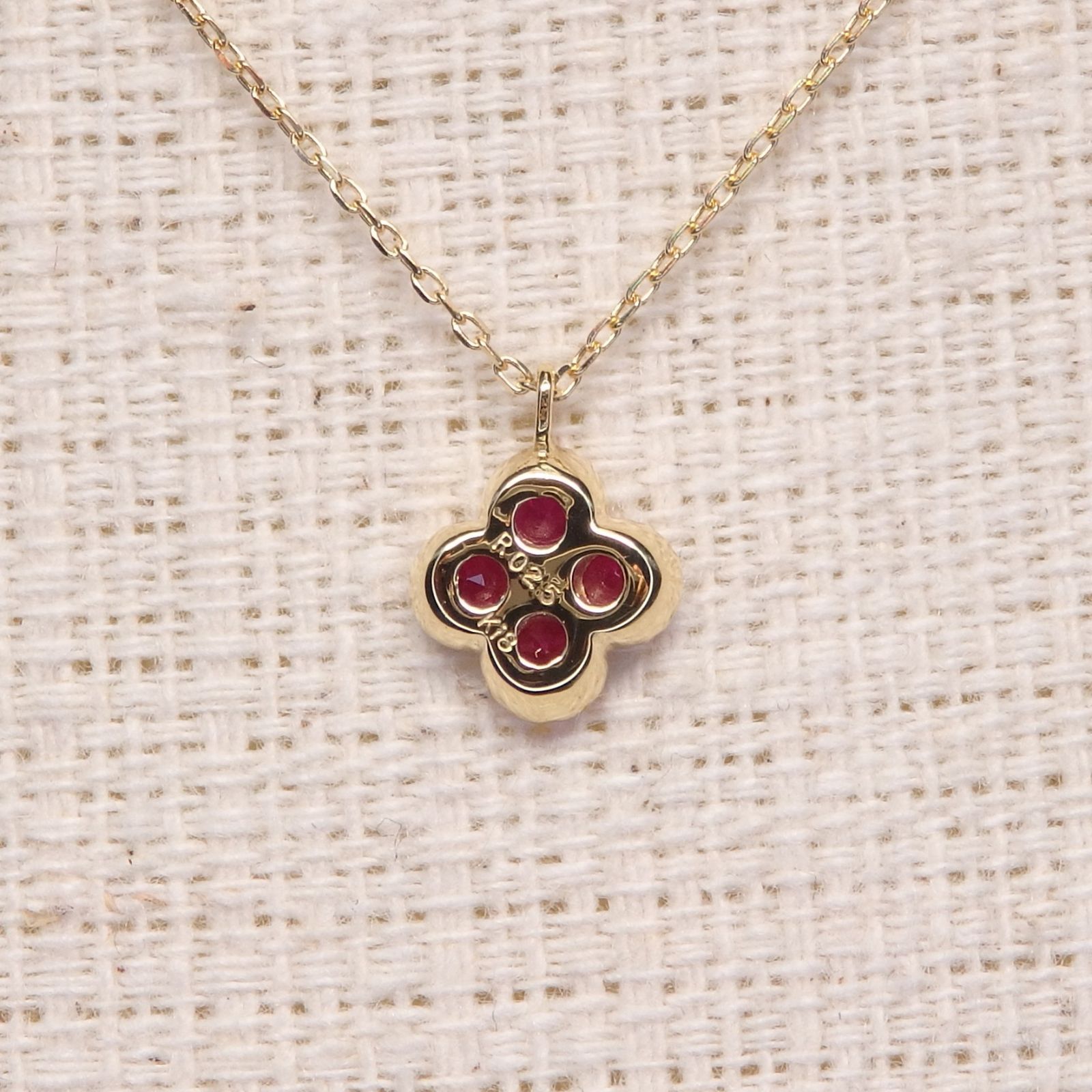 ルビー ネックレス 0.25ct Z5436 ゴールドK18 四葉 クローバー ルビー ネックレス 0.25ct Z5436 ゴールドK18 四葉 クローバー