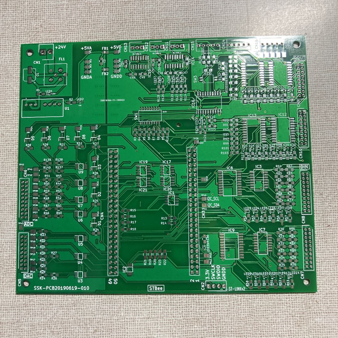 自作Strawberry Linux社製STBee用評価ボード - ハンドメイド-キバンヤ - メルカリ