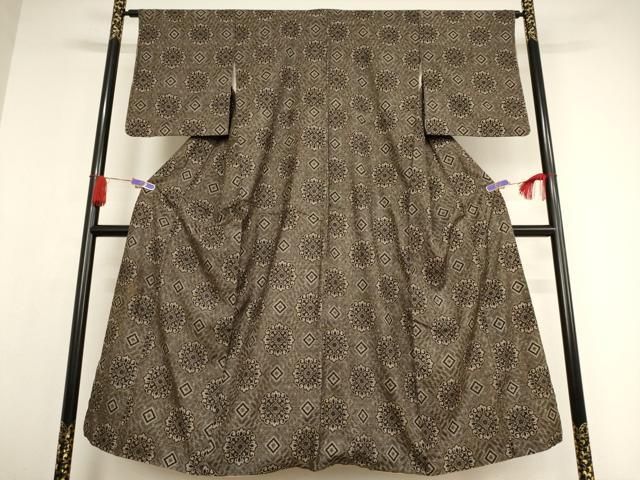 平和屋着物●本場大島紬　龍郷絣　花菱文　正絹　逸品　AAAW5281br 平和屋着物○本場大島紬 龍郷絣 花菱文 正絹 逸品 AAAW5281br - メルカリ