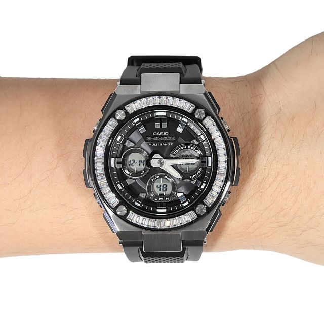 G-SHOCK G-Steel GST w300 バゲットカットCZダイヤ - メルカリ G-SHOCK G-Steel GST w300 バゲットカットCZダイヤ - メルカリ