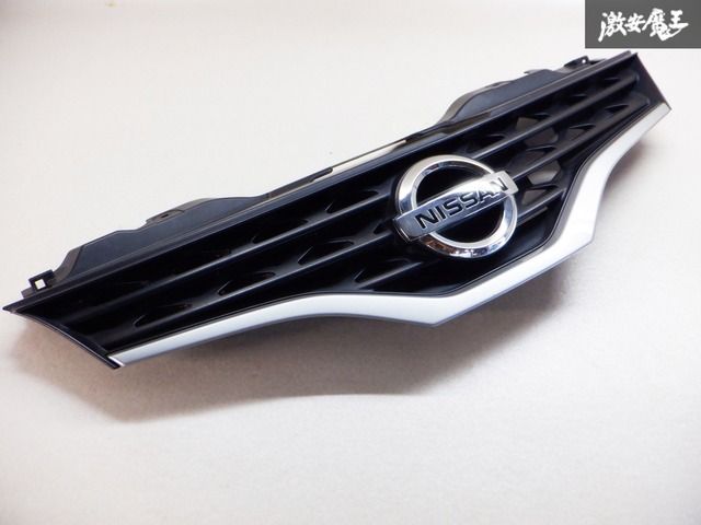 【破損無し】NISSAN 日産純正 VM20 NV200 バネット バン フロントグリル ラジエーターグリル シルバー 62310-JX00A ...