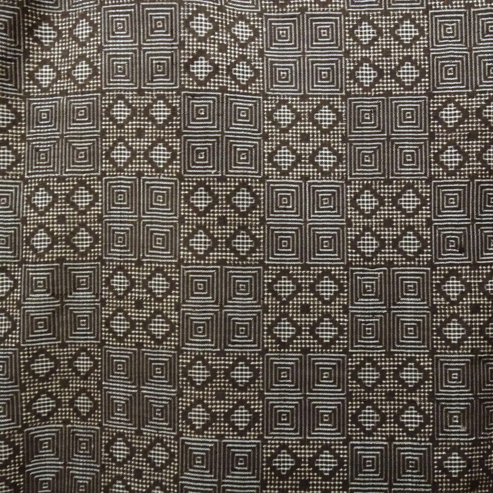 アンティーク 本場大島紬 着物 龍郷【230673】 - リユース卸売り 着物彩乃 - メルカリ