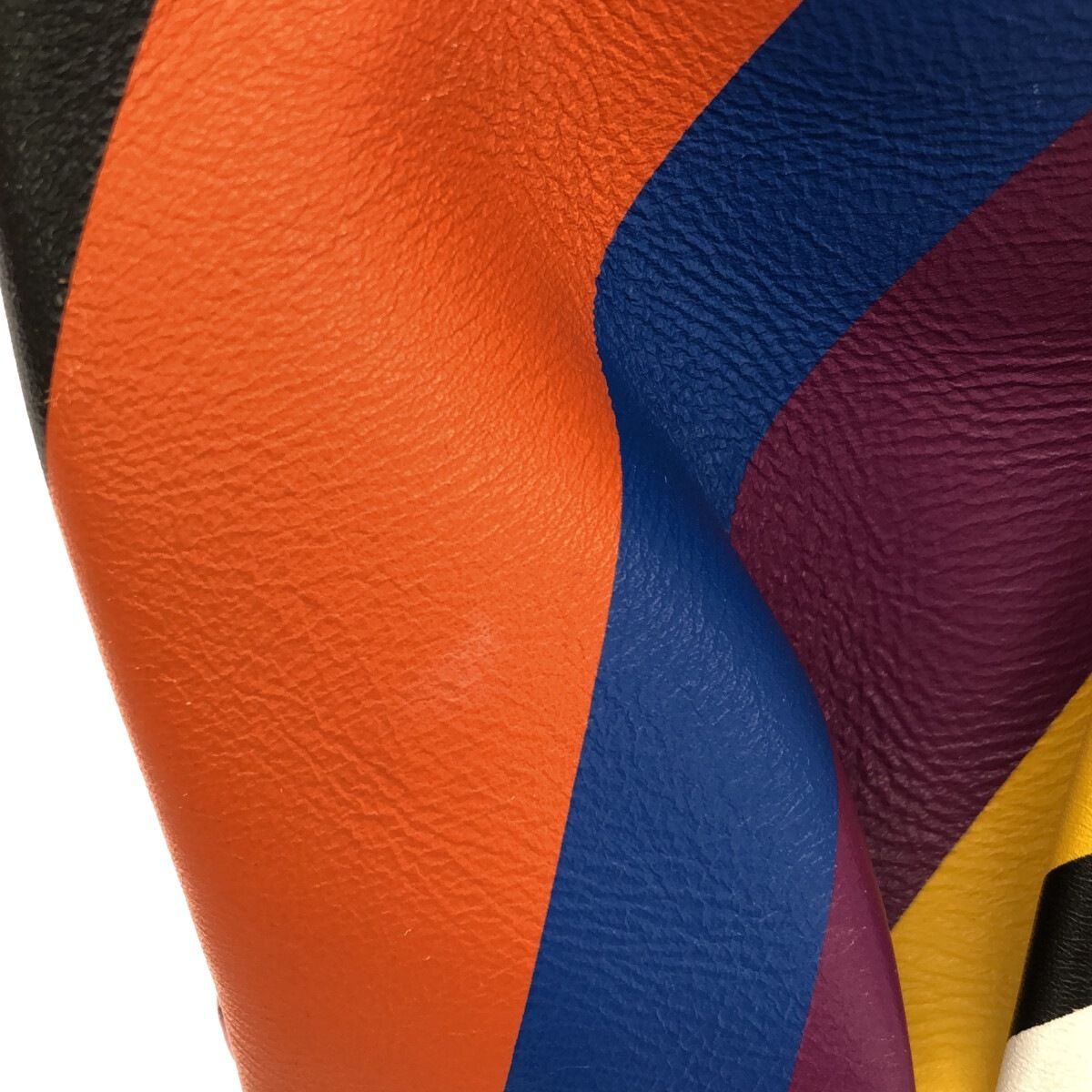 LOEWE(ロエベ) ショルダーバッグ エレファントミニバッグ LOEWE(ロエベ) ショルダーバッグ エレファントミニバッグ