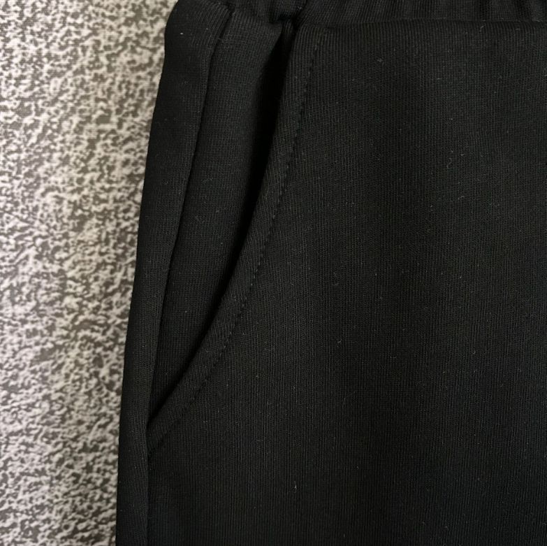 新作 人気商品 Chrome Hearts クロムハーツ スウェットパンツ 新作 人気商品 Chrome Hearts クロムハーツ スウェットパンツ