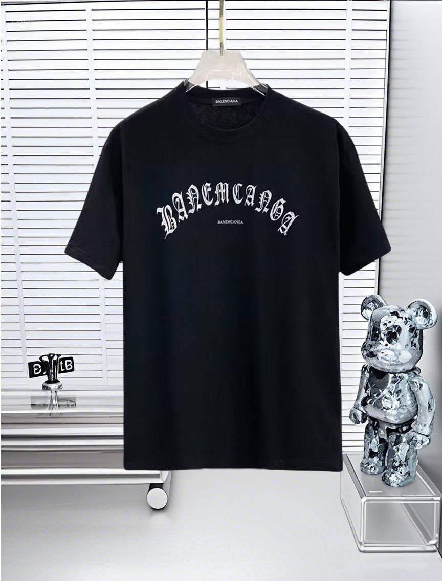 バレンシアガ Tシャツ サイズ:S ロゴプリントペンキ加工Tシャツ 中古 BS55