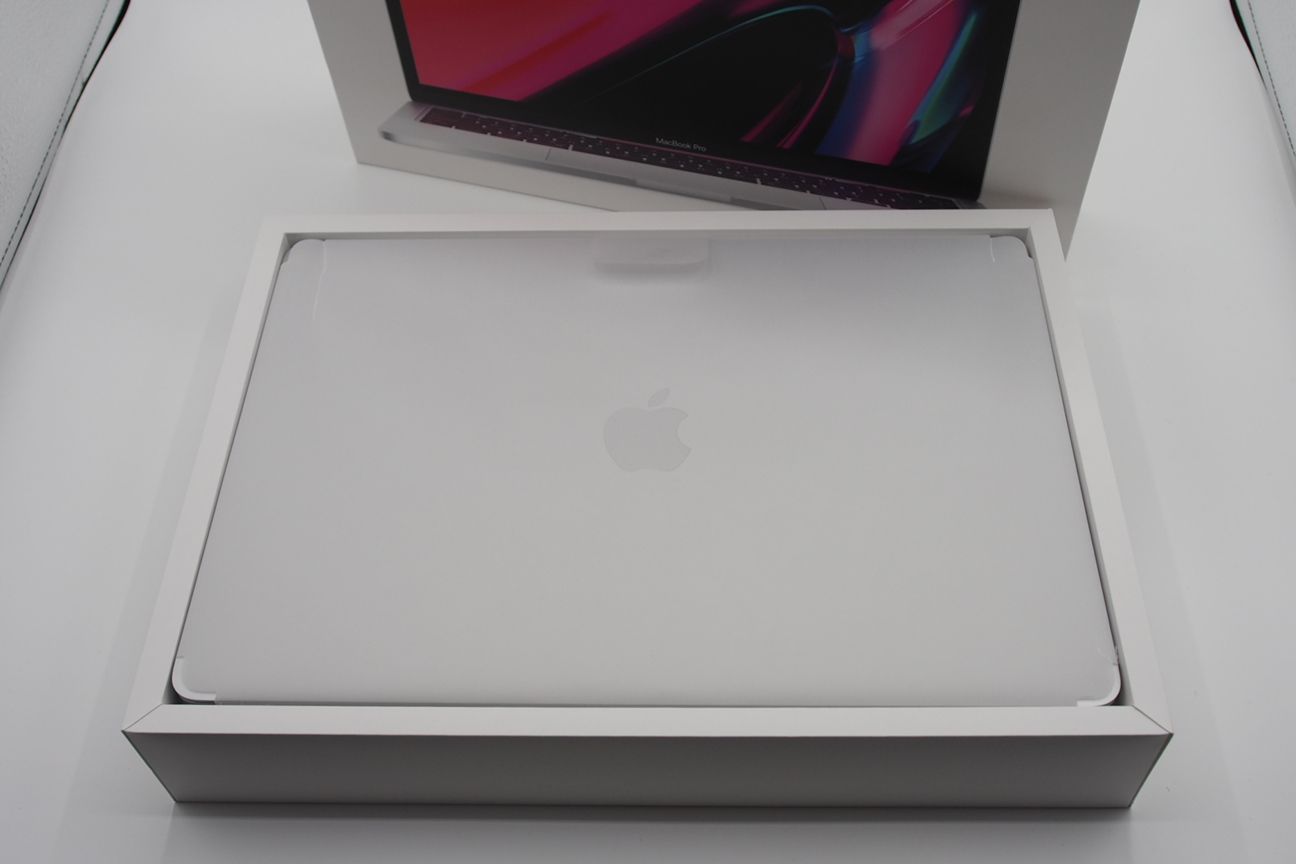 MacBook Pro 13 M2 2022 RAM24GB/SSD512GB/OS14 Sonoma (最新 MacBook Pro 13 M2 2022 RAM24GB/SSD512GB/OS14 Sonoma (最新