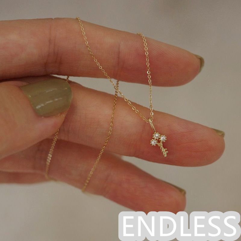 【新品未使用】ゴールドネックレス キーモチーフ 小ぶり ジルコニア シンプル S925 14K仕上げ 金属アレルギー対応 大人 女 - メルカリ