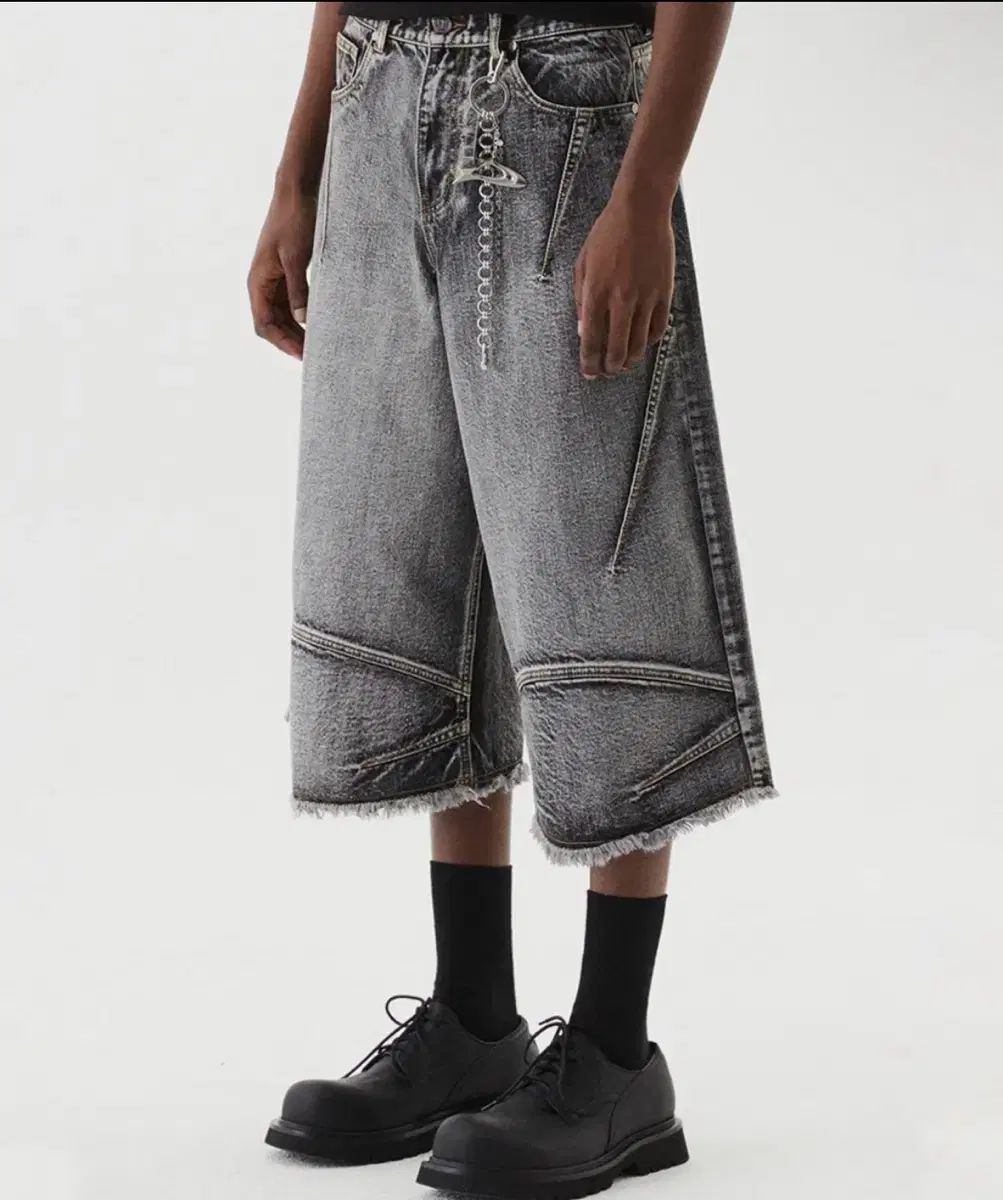 XL DNSR マルチ ダーツ バミューダ デニム パンツ 黒 - メルカリ