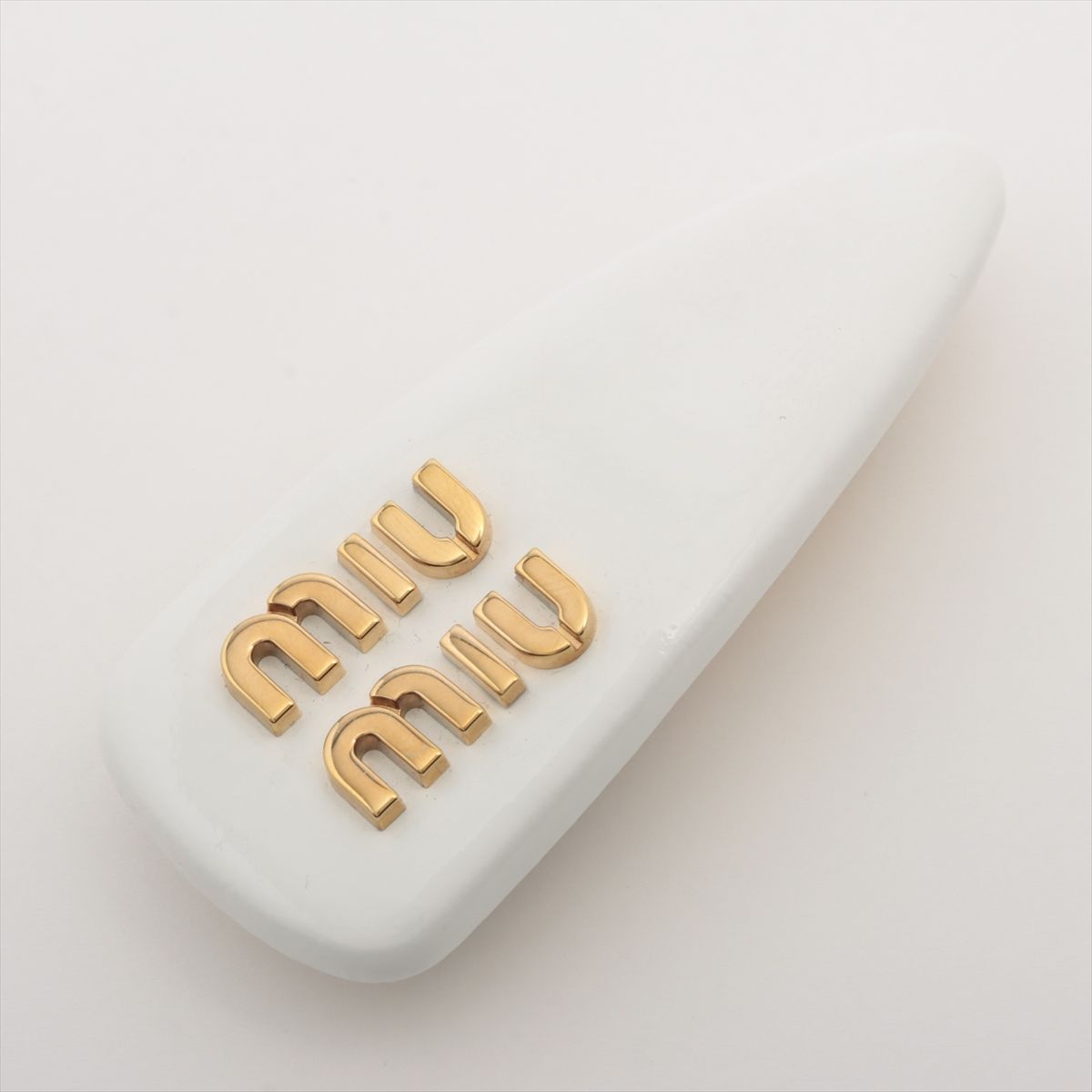 1円 極美品 現行品 ミュウミュウ ロゴ ヘアクリップ バレッタ パテント レザー ヘアアクセサリー 5IF092 レディース RRE ...