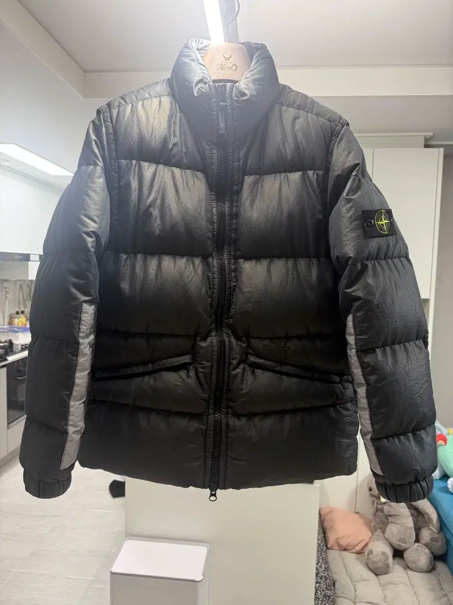 【雷市場（ポンジャン）商品韓国直送】 STONE ISLAND(ストーンアイランド) 18fw リフレクト エクラ xl ベスト付き - メルカリ