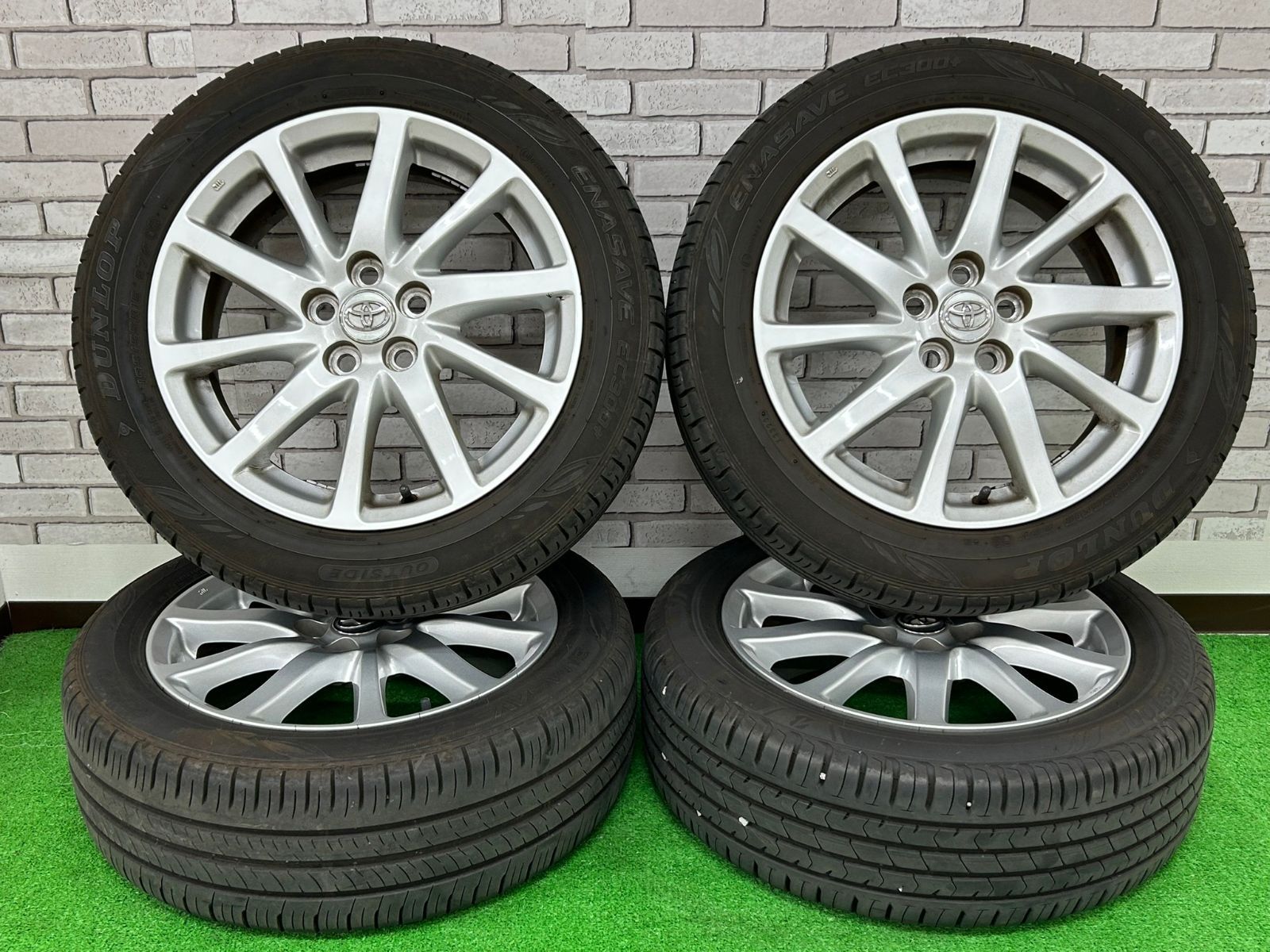 【4202】トヨタプレミオ ZRT260 純正アルミ＆タイヤ195/55R16 - メルカリShops