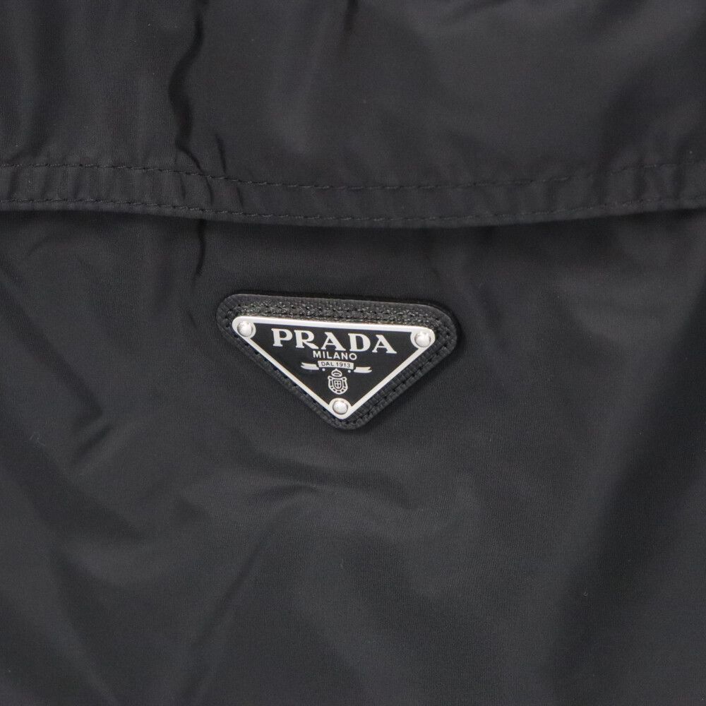 PRADA (プラダ) 24SS RE NYLON リナイロン プレート ロゴ ハーフ PRADA (プラダ) 24SS RE NYLON リナイロン プレート ロゴ ハーフ