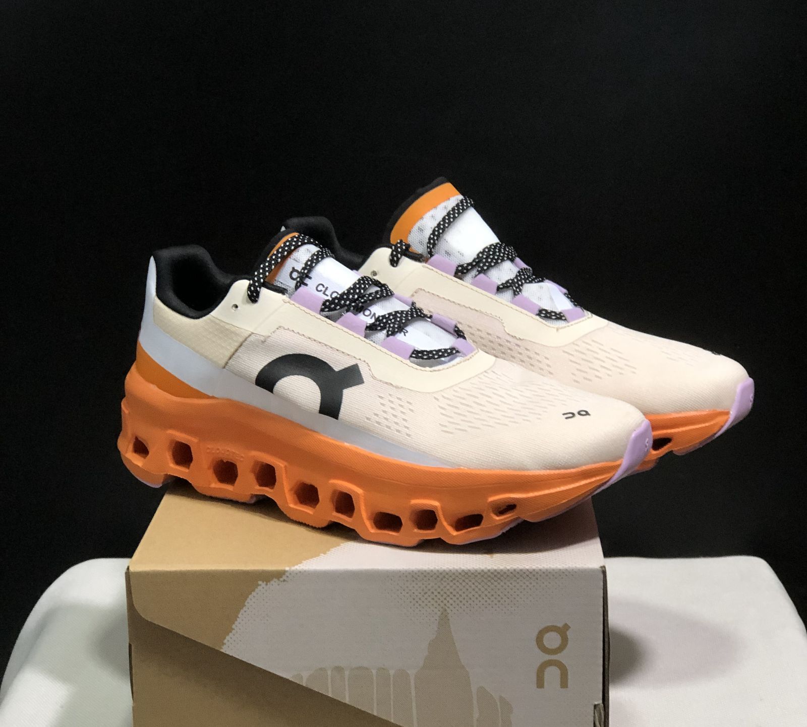 新品 箱付きOn Cloudmonster クラウドモンスター スニーカー ウィメンズシューズ メンズシューズ 22-29cm #C4 - メルカリ