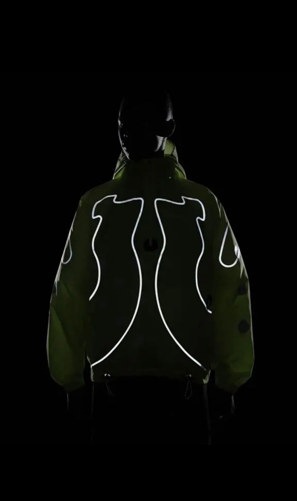 NIKE ナイキ オフホワイト off-white ナイロンジャケット 新品 L NIKE ナイキ オフホワイト off-white ナイロンジャケット 新品 L