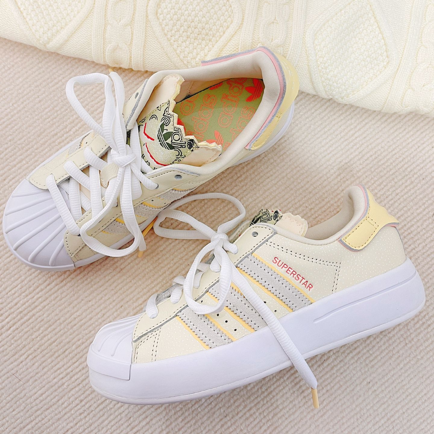 adidas originals Superstar Ayoon滑りにくく摩耗に強い板靴女性款ベージュID2557 - メルカリ