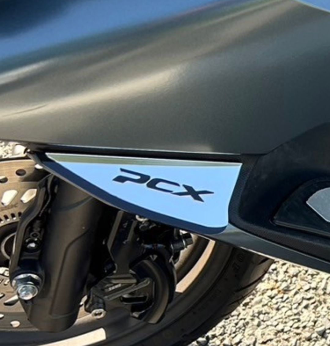 HONDA PCX125 160 ステップ ガーニッシュ シルバーのみ JK05 JK06 KF47 e:HEV - メルカリ