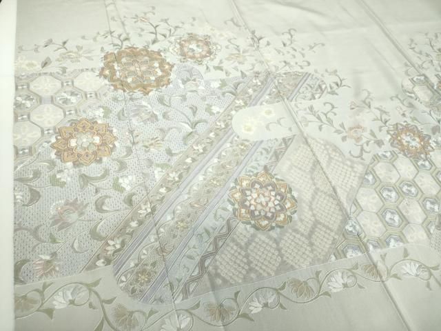 平和屋着物○中国三大刺繍 スワトウ相良刺繍 汕頭相良刺繍 総刺繍 訪問