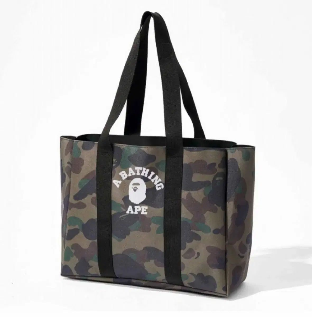 正規品 A BATHING APE(アベイシングエイプ) 日本 雑誌付録 カモ ショルダーバッグ - メルカリ