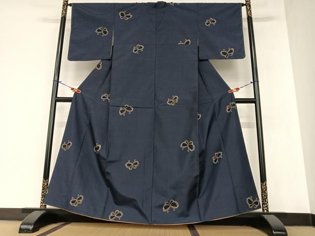 平和屋着物○本場大島紬 舞蝶文 正絹 逸品 AAAZ7571zg 平和屋着物□