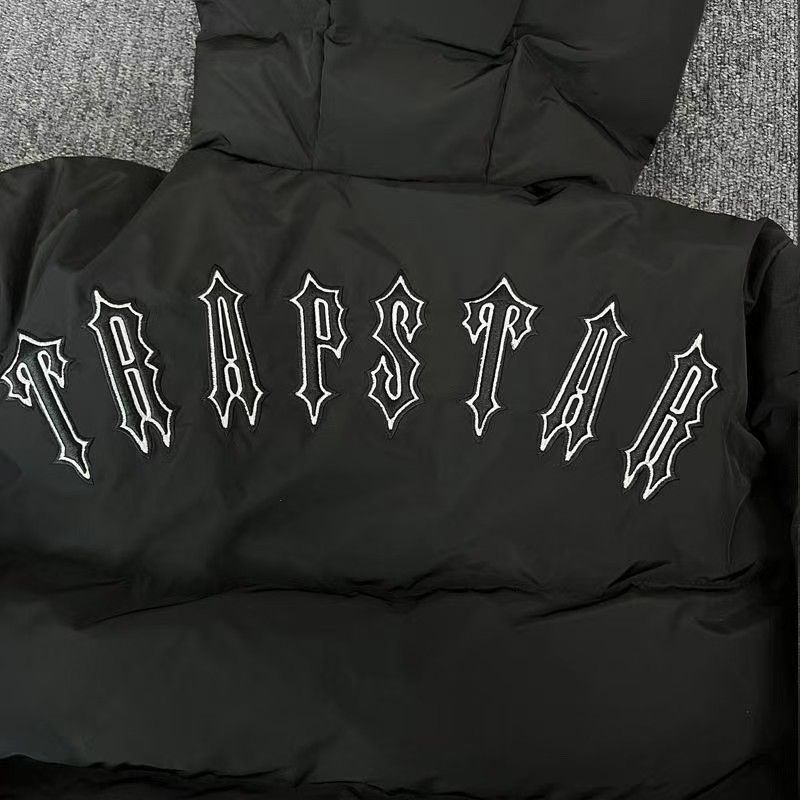 Trapstar トラップスター ダウンジャケット ジャケット - メルカリ Trapstar トラップスター ダウンジャケット ジャケット - メルカリ