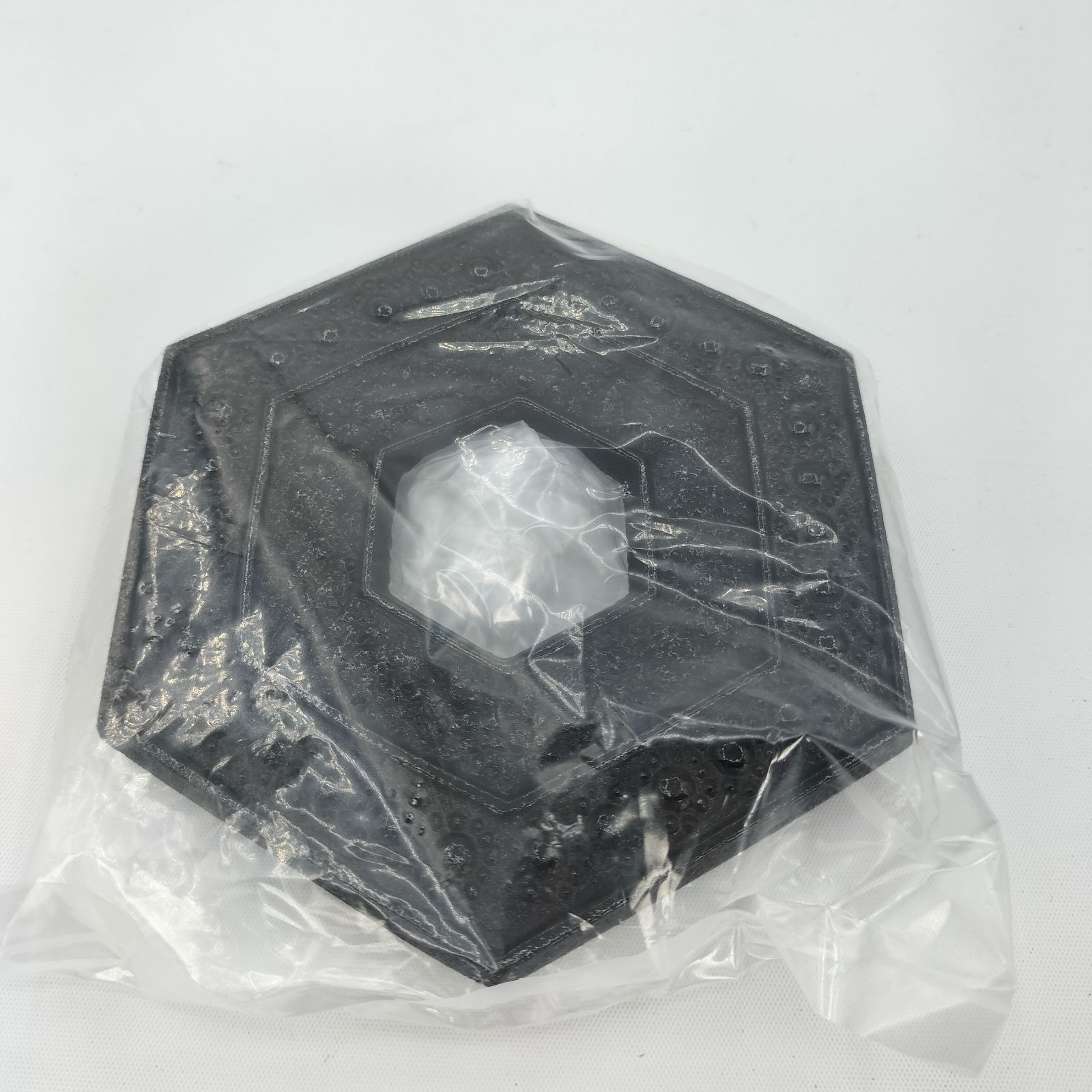 【新品】岩鋳 Iwachu 急須 3型亀甲 黒 0.32L 瓶敷付き 内面・蓋裏ホーロー加工 南部鉄器 - リユースshopフワフワ堂 - メルカリ