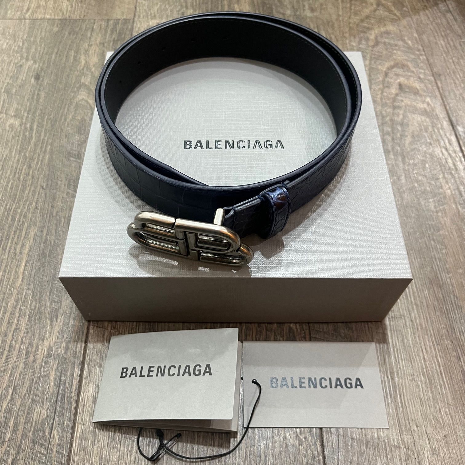 BALENCIAGA BBバックルクロコ型押しレザーベルト バレンシアガ ネイビー 570370・4611 78077A6 - メルカリ