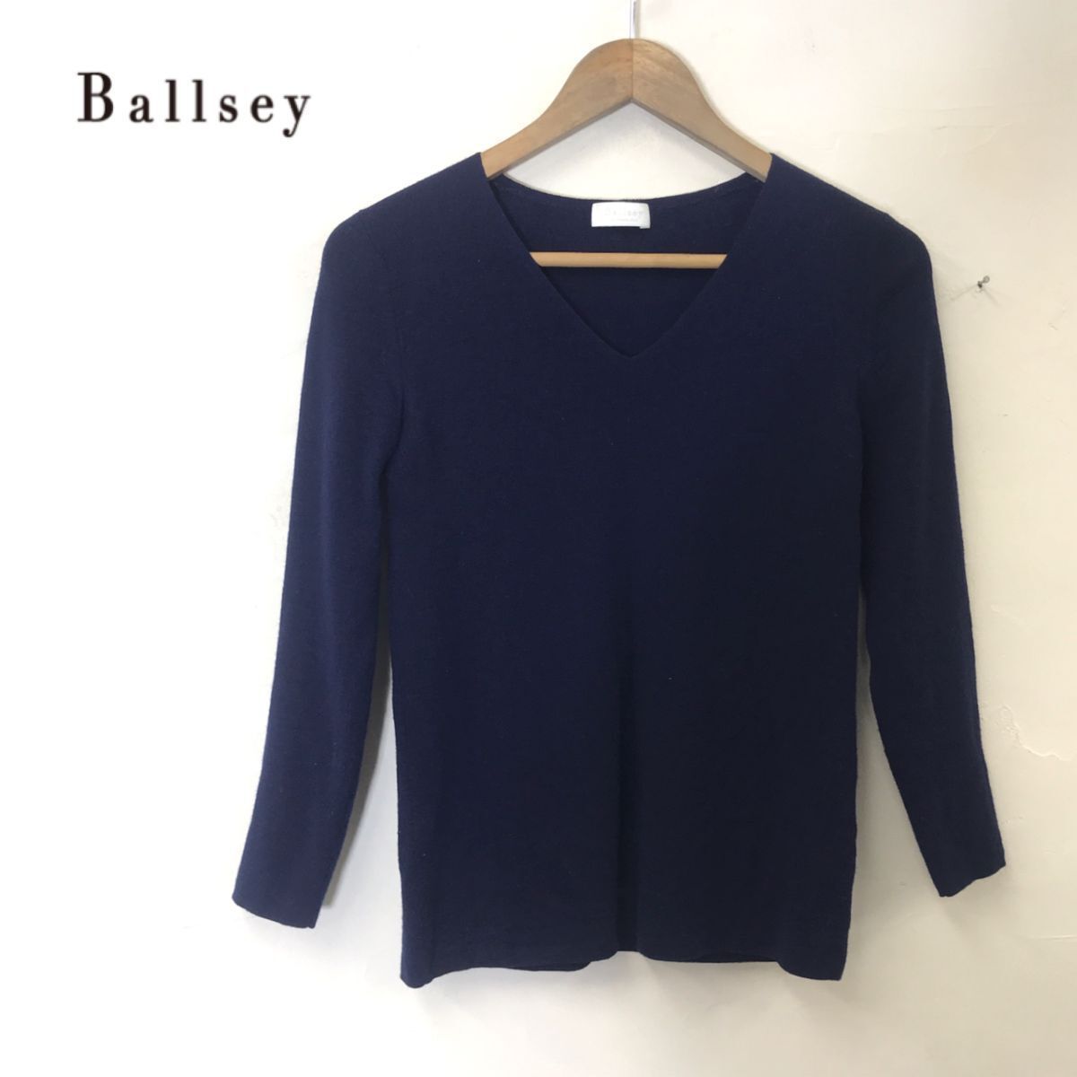 M1677-W Ballsey ボールジィ プルオーバーニット Vネック シンプル 無地 きれいめ カジュアル レディース size:40 ネイビー系 ウール100 - メルカリ