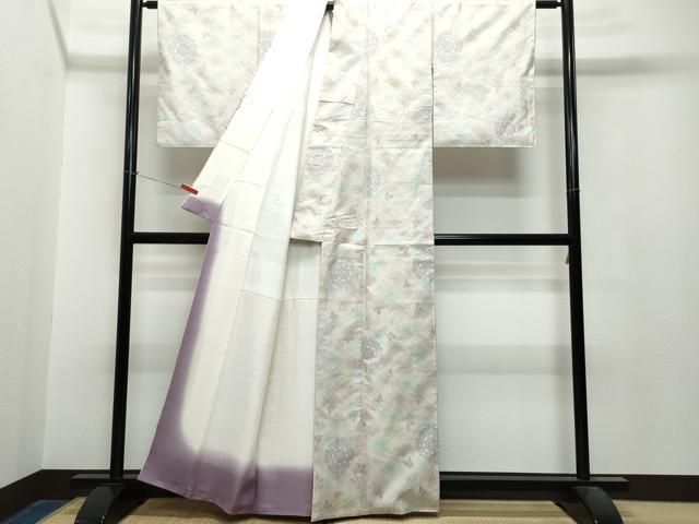 平和屋着物●本場大島紬　白大島　吉祥花文　正絹　逸品　CAAR8289vf 平和屋着物○本場大島紬 白大島 9マルキ 雪輪吉祥花蝶文 正絹 逸品