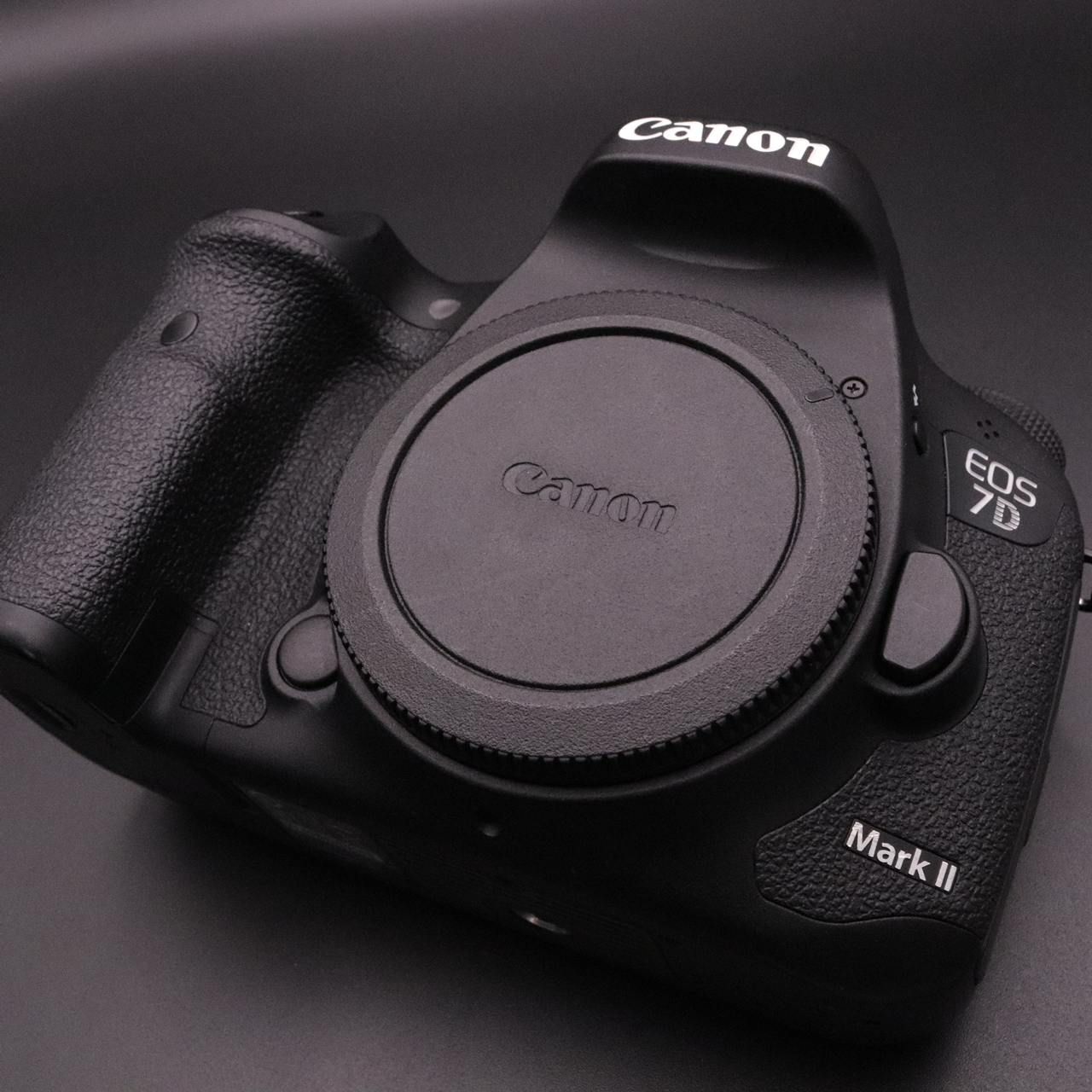 EOS 7D mark ii ボディ 【中古】 - メルカリ