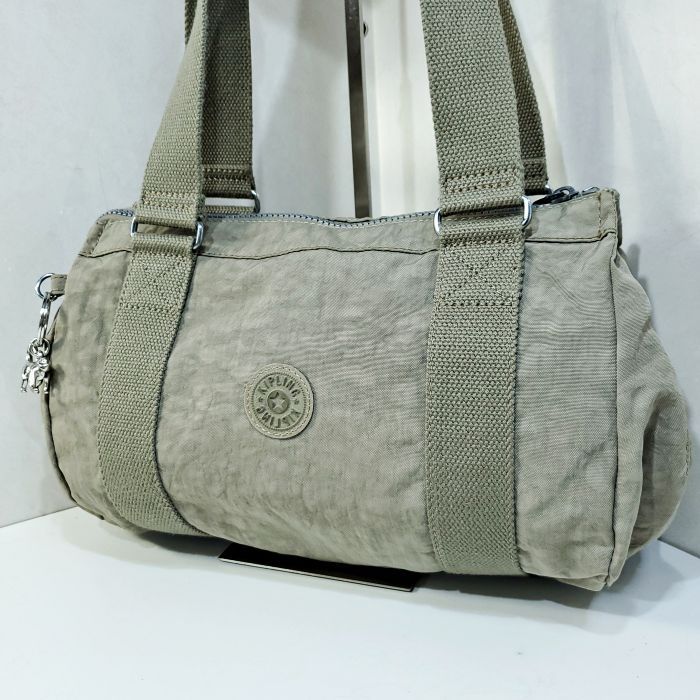 キプリング kipling ROBIN SH BKBE モンキーチャーム ナイロン 肩掛け ショルダーバッグ ミニボストンバッグ ベージュ系 ...