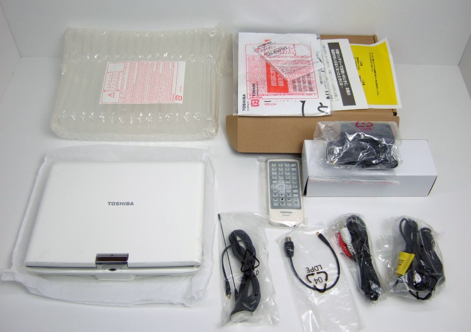 東芝 REGZA 9V型 地デジ SD-P97DT ポータブルDVDプレーヤー 未使用品 - メルカリ