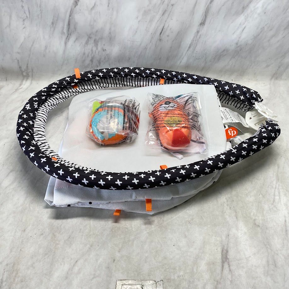 【開封済・未使用品】フィッシャープライス(fisher price) 感覚を育てよう！ ラッコのわくわくミュージカルジム HBP41 - メルカリ