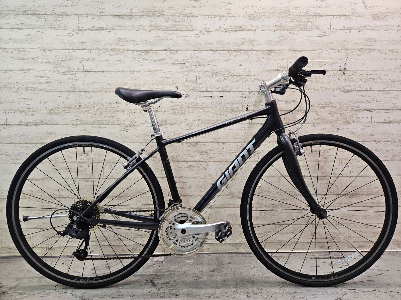 西濃運輸 発送のみ 】 GIANT ESCAPE R3 MS 2020 size:430(XS) 155-170cm ジャイアント エスケープ クロス 3×8 24段変速 T-583 - メルカリ